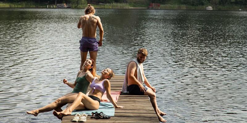 Drowning Dry | Screen Slate